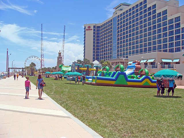 Aqua Extreme Obstacle Course - BOUNCE PARTY RENTALS